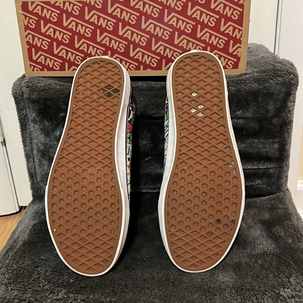 Vans “Those Aren’t Vans” Graffiti Shoes. - Gem